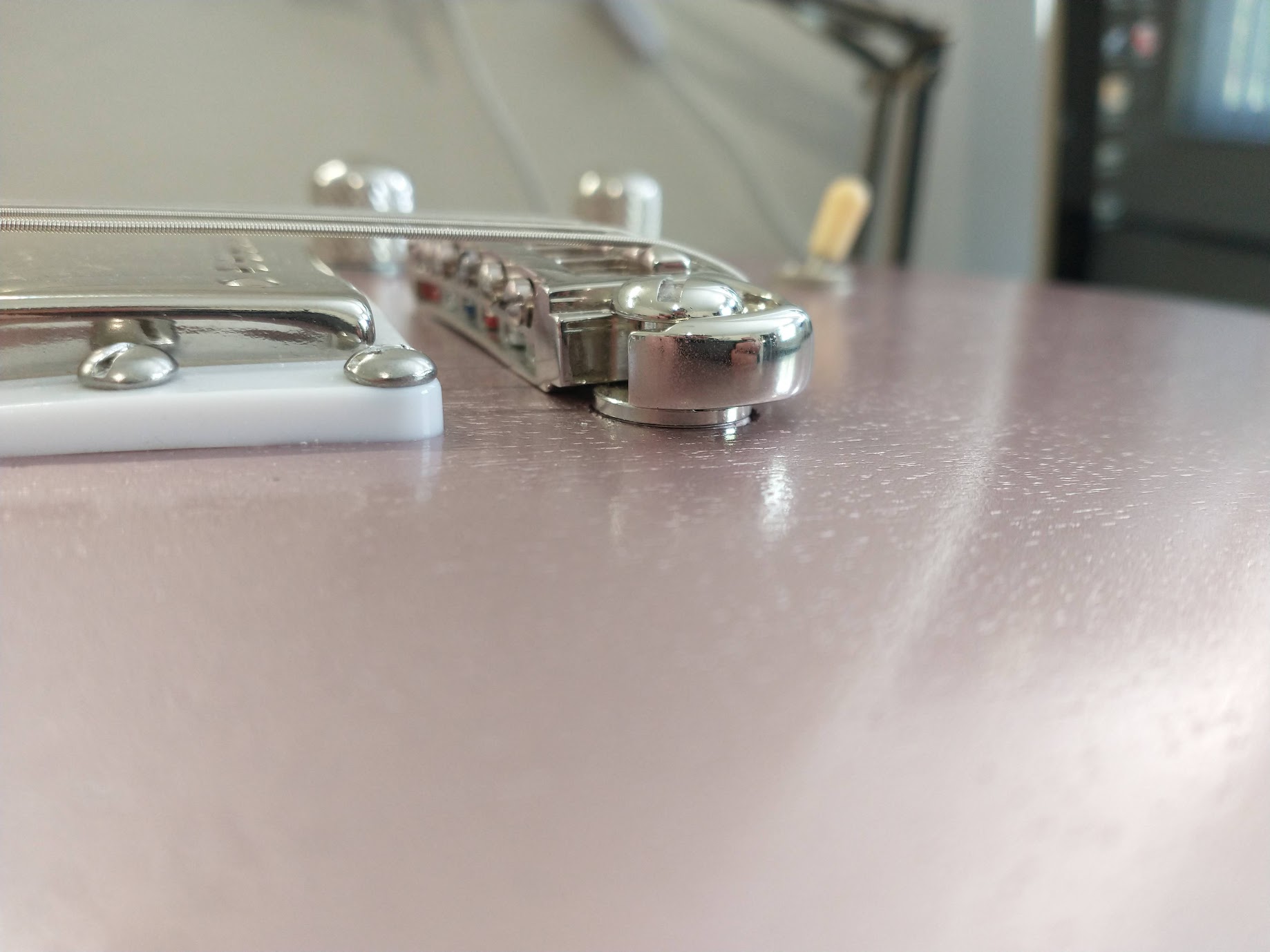 AVOID Ian Elson Guitars! – Jim's Guitar Workshop